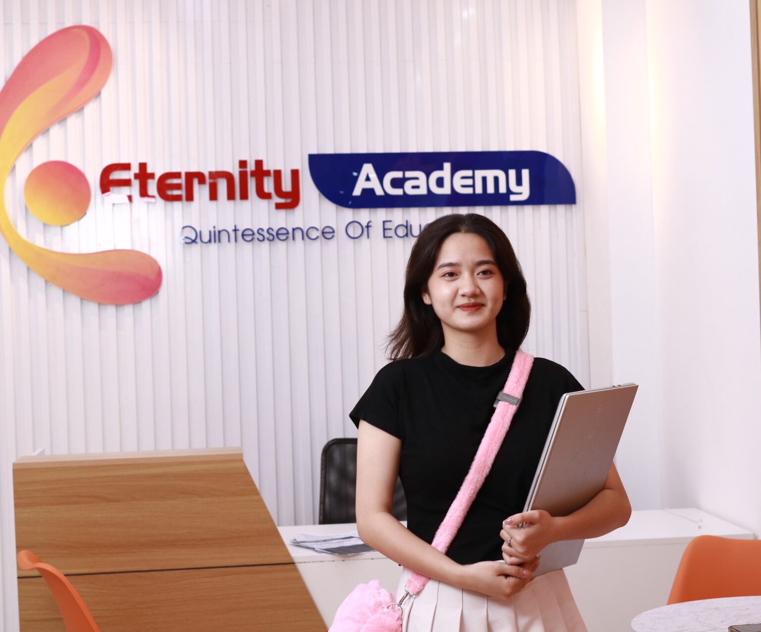 Khóa học Giao Tiếp Tiếng Anh Online 4-1 | Eternity Academy